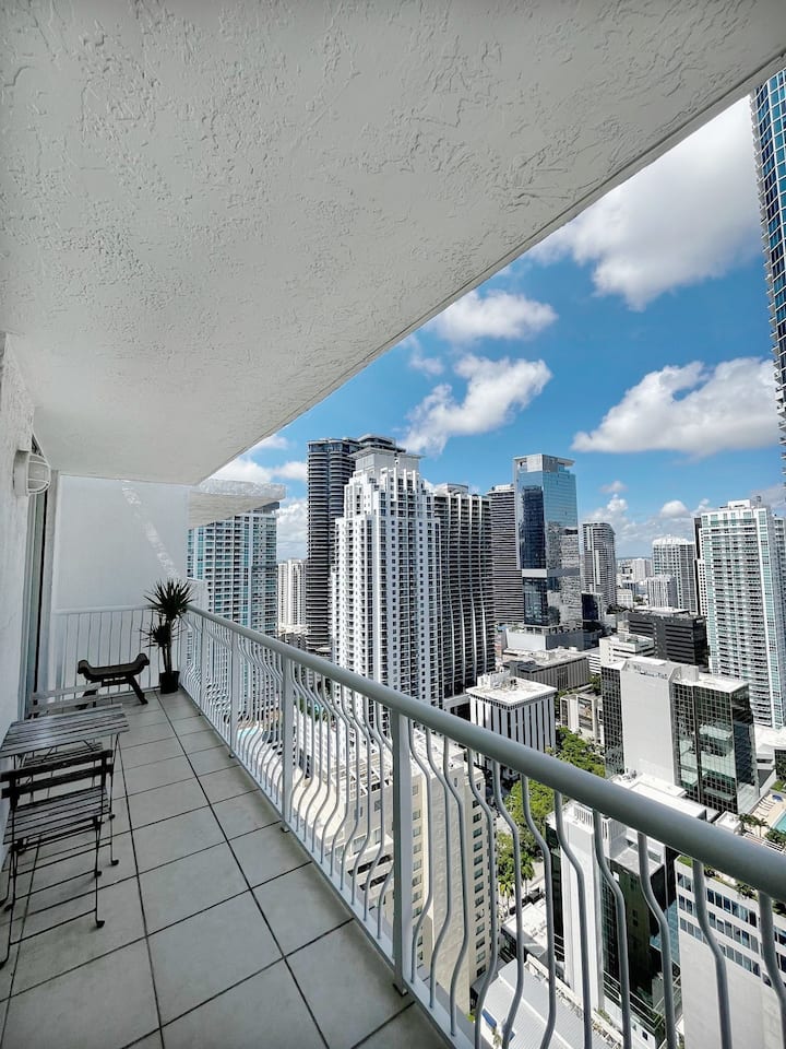 Penthouse 1b + 1br With View In Brickell+freepark - Miami