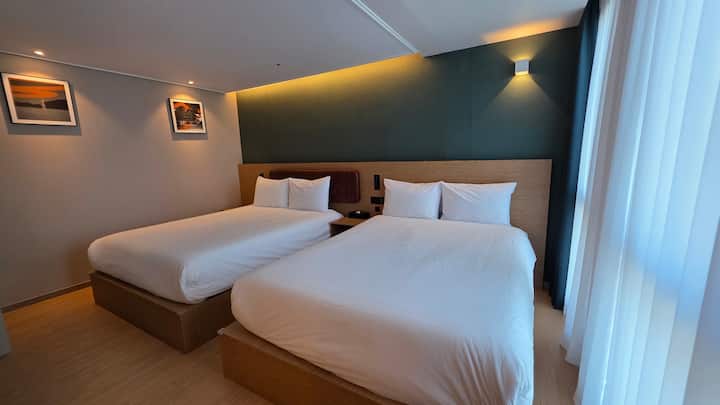 Qq 3208#4인전용패밀리숙소#퀸침대2개#3인쇼파#4인식탁#해운대역5분#무료짐보관가능 - Busan