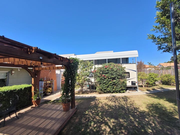 Comfy & Clean Travel Trailer In Private Yard - San Diego, CA