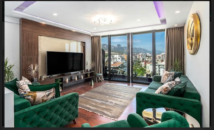 Kyrenia City Lux Flat-gym-pool-amazon 4k Tv-fowire - Girne