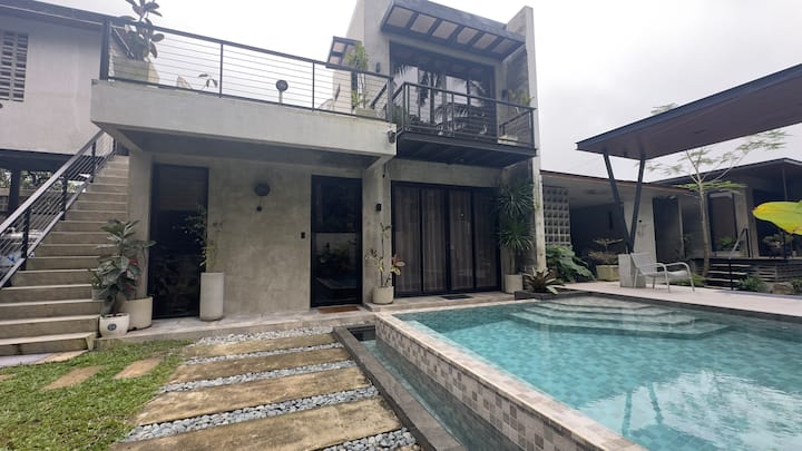 Jofox Cabin - Talisay