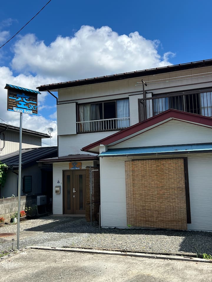富士吉田市/月江寺駅徒歩6分/ノスタルジックな繁華街近い/徒歩圏内飲食店多数/日本語・韓国語ok - 후지요시다시