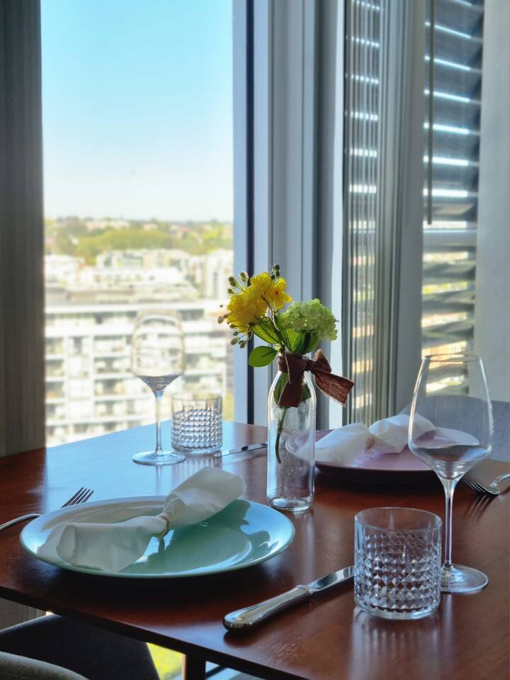 Warm Home @ Convenient Location - Sidney, Australia