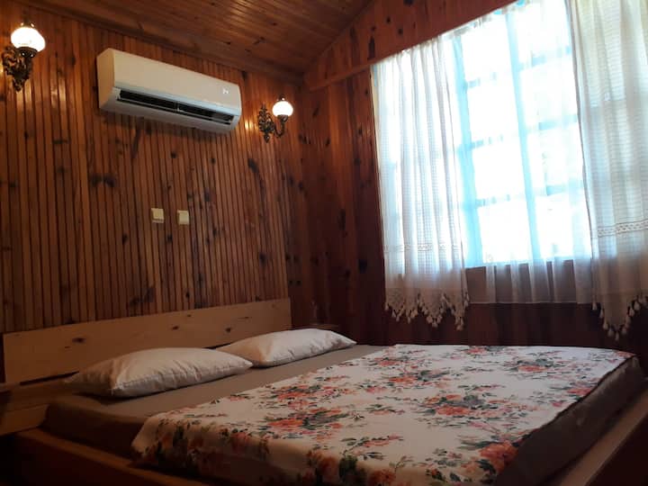 Tahtavilla Pansiyon / ÇıRalı - Çıralı