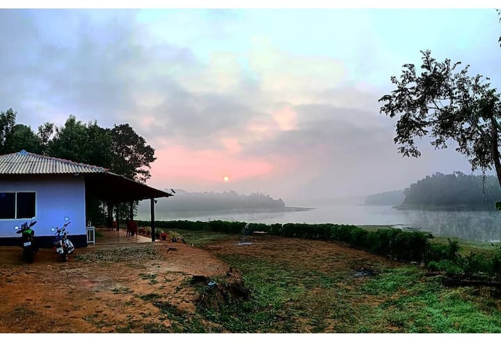 Cozy Nest Backwater Homestay - Kodagu