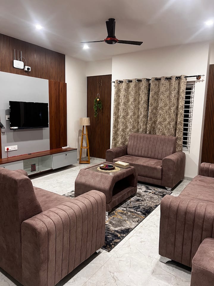 Sahar Home Stay (Ac) - 01 - Mysuru