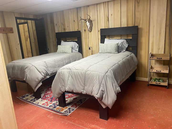 Grenada Lake Lodging Twin Unit - Grenada Lake, MS