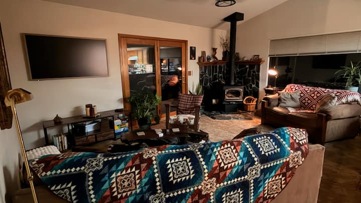 Cozy Cabin Near Yosemite Huge Deck W/ Views - Groveland, CA