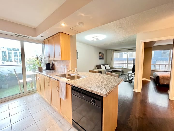 Downtown Condo. Steps To Cn Tower & Rogers Centre - Toronto