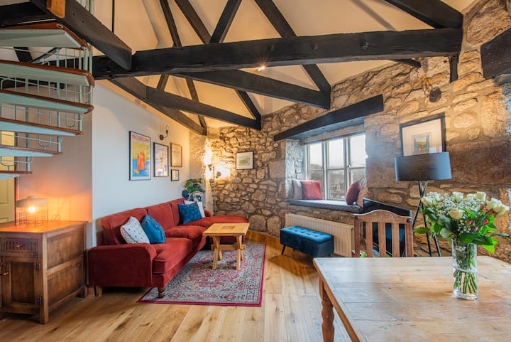 The Perfect Cornish Escape - Seaview W/parking - Penzance