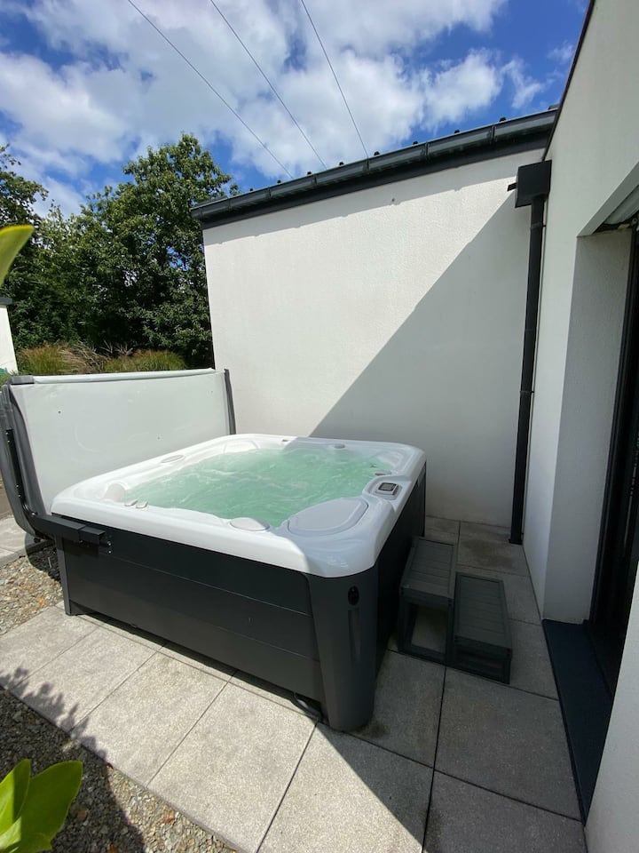 Maison D' Architecte Avec Jacuzzi - Trégunc