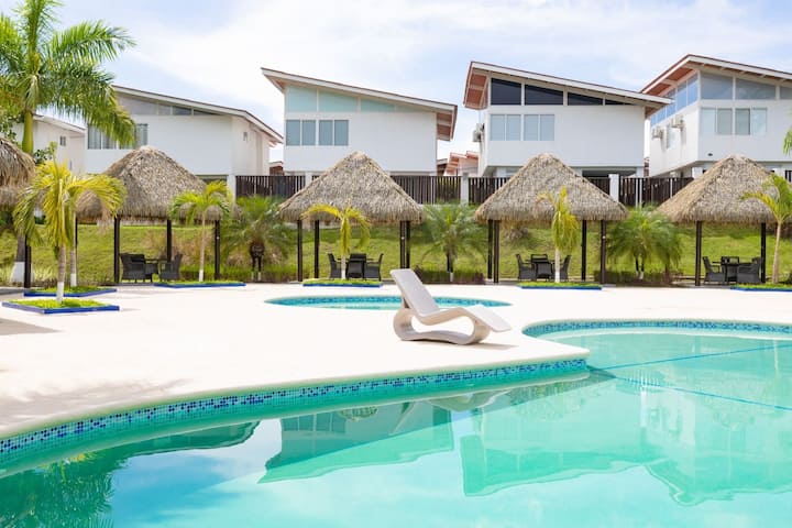 Casa De Playa Coronado · Bbq, Piscina & Starlink - Panama