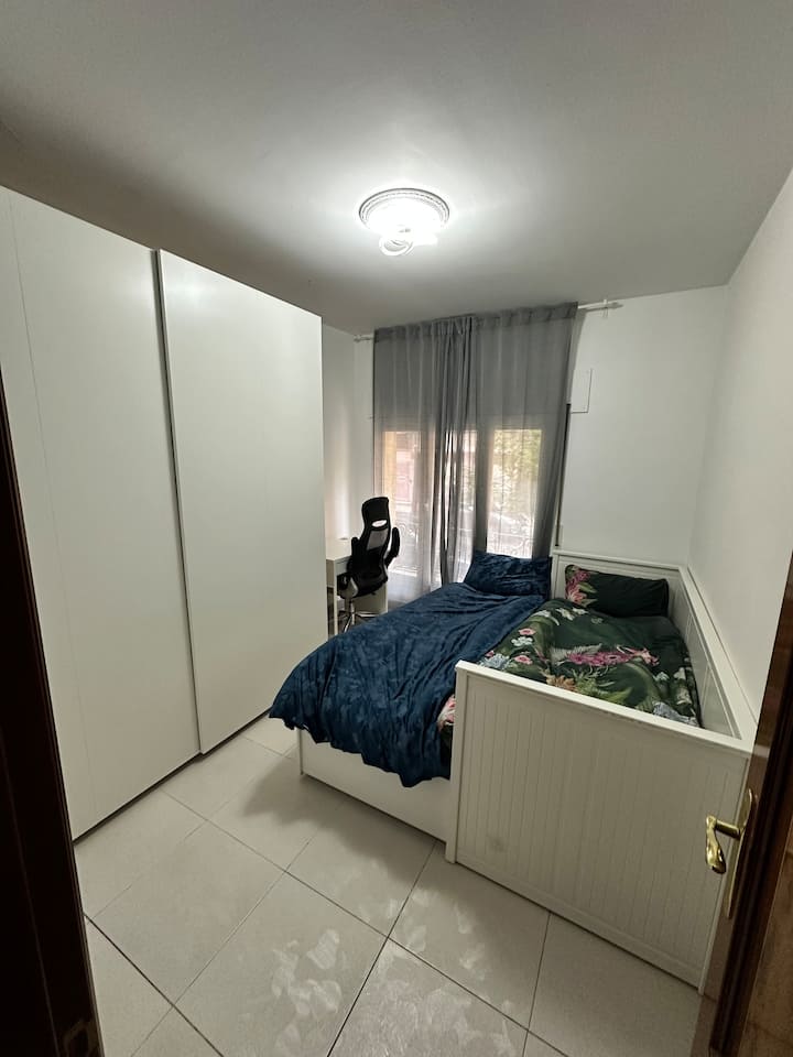 Cozy Room In The City Centre. - Utebo