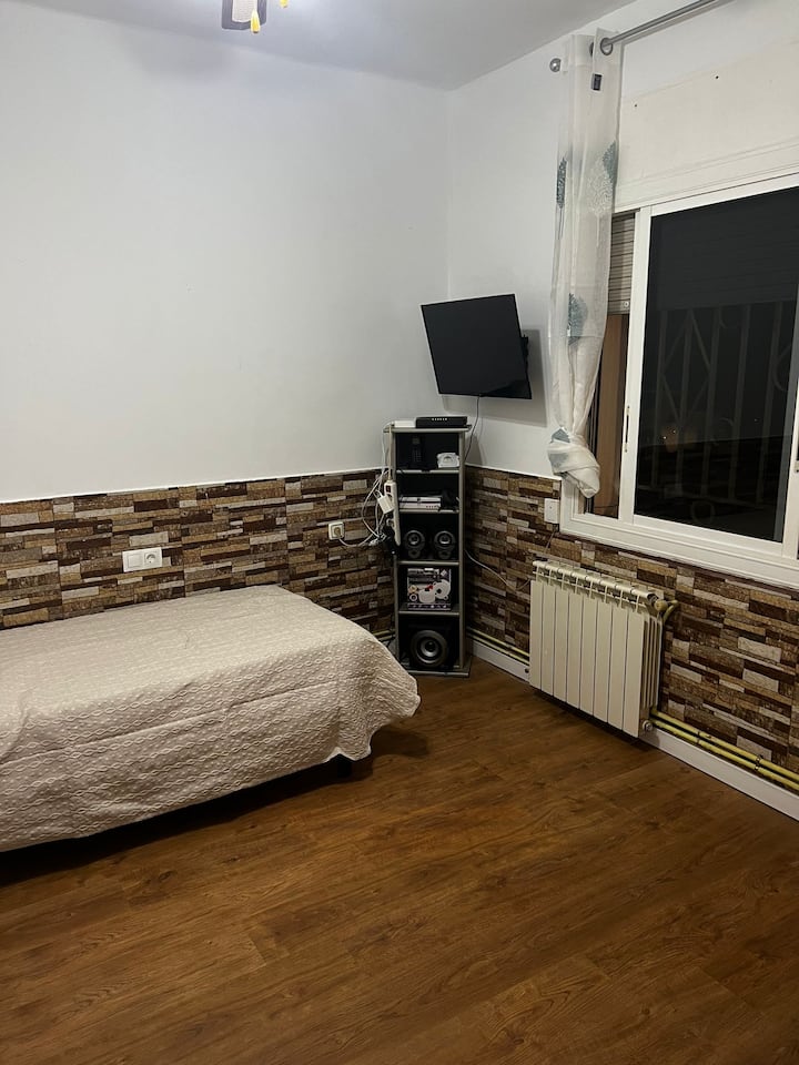 Habitación Privada Sabadell - Sabadell
