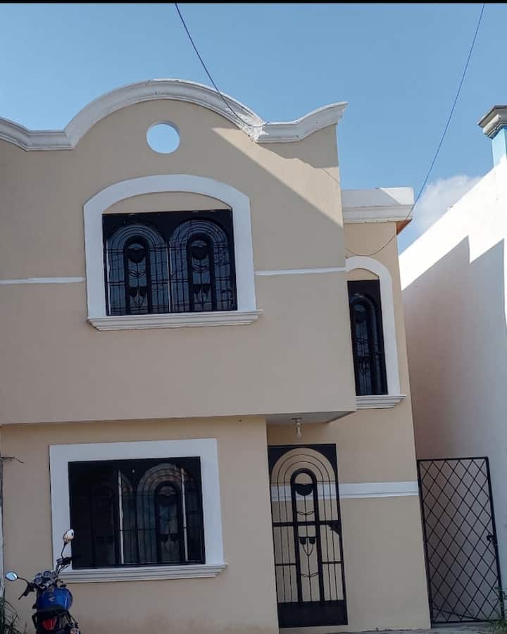 Casa Completa Guadalupe N.l. - Guadalupe, Mexico