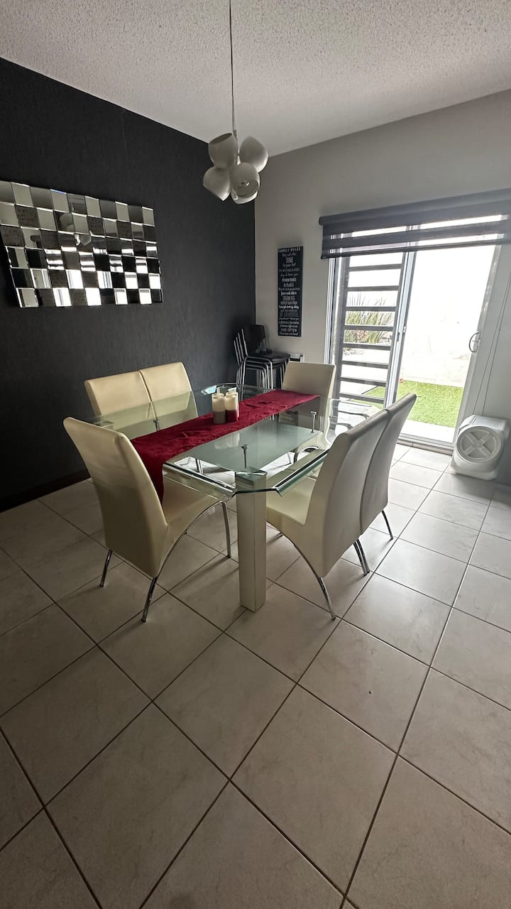 Executive Stay Fast Wi-fi + Patio | Cantera Area - Chihuahua