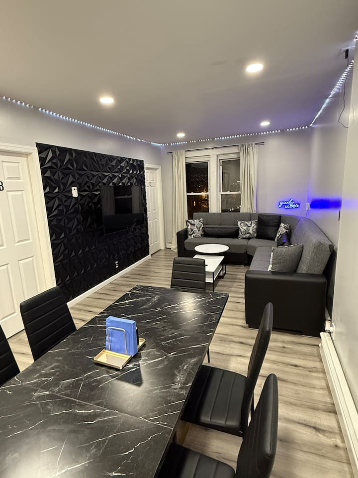 Apt 4 - Huge Apartment Near Ewr, Nyc & Nj Trans - Elizabeth, NJ