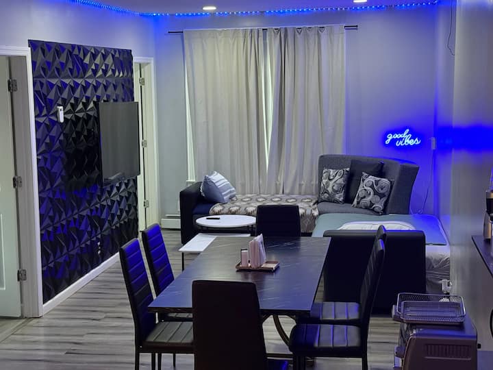 Huge Apt /Best Value: 5 Min To Ewr / 25 Min To Nyc - New York City