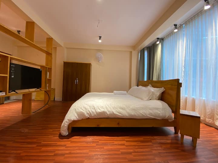 Cozy Studio With Balcony 750sqft - Kathmandu