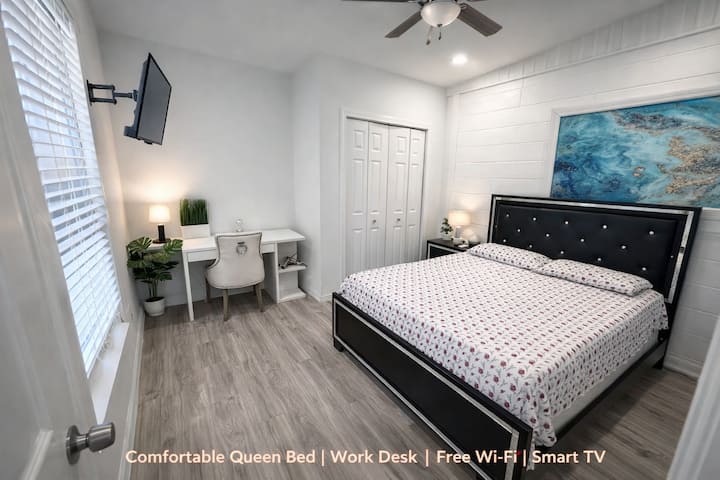 Disfruta En Un Espacio Acogedor - Tampa, FL