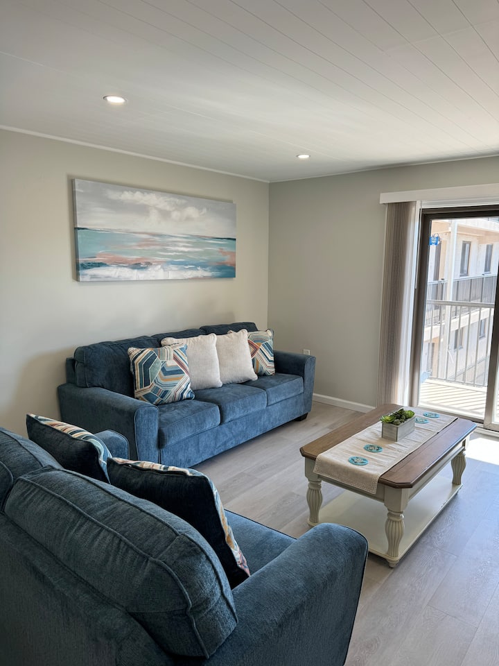 2 Bedroom Beach Block Seaside Retreat - Seaside Heights, NJ