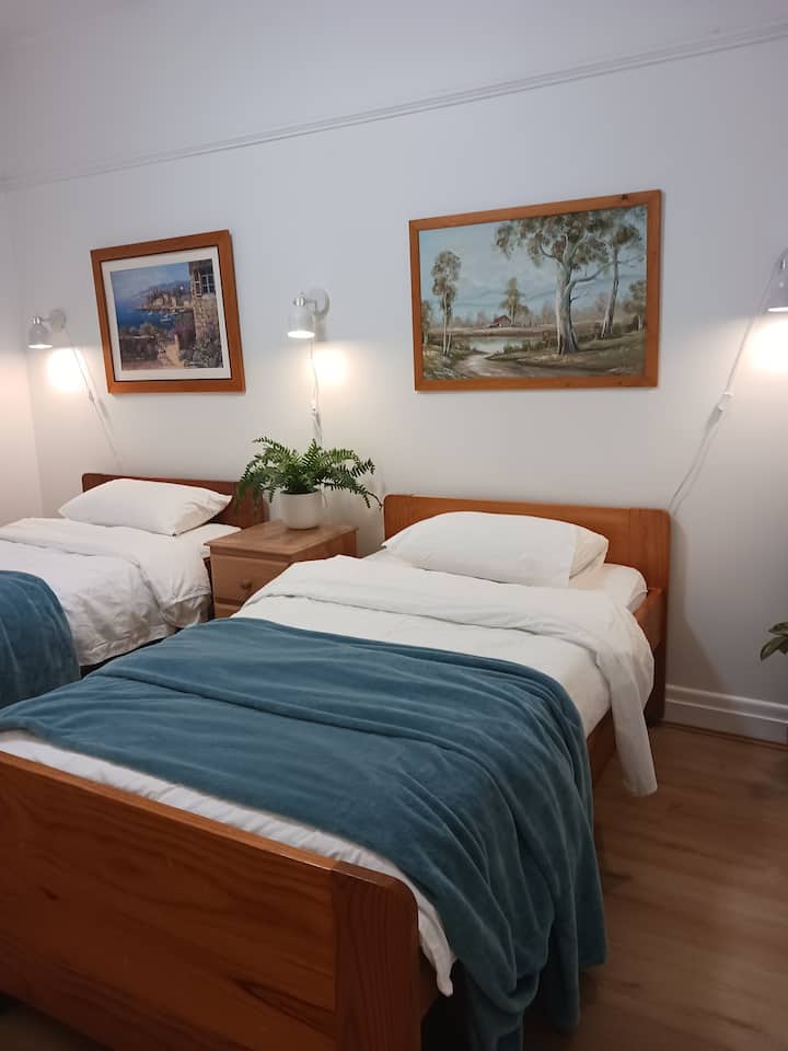 Comfortable Twin Room In Box Hill Central - Mitcham