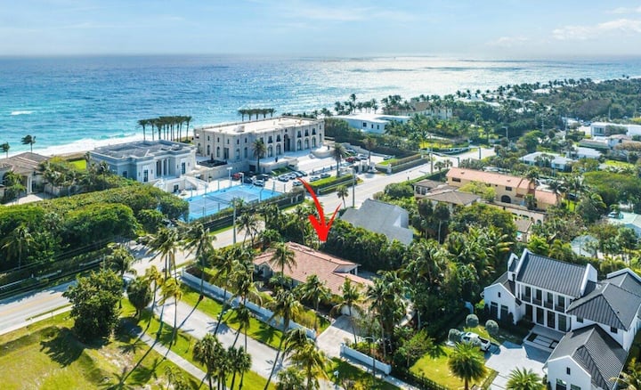 Luxury Beach House On A1a - Boynton Beach, FL