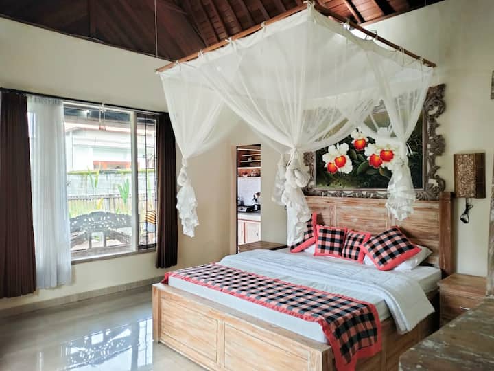 Classic Residence: Large Bedroom & Private Kitchen - Australia