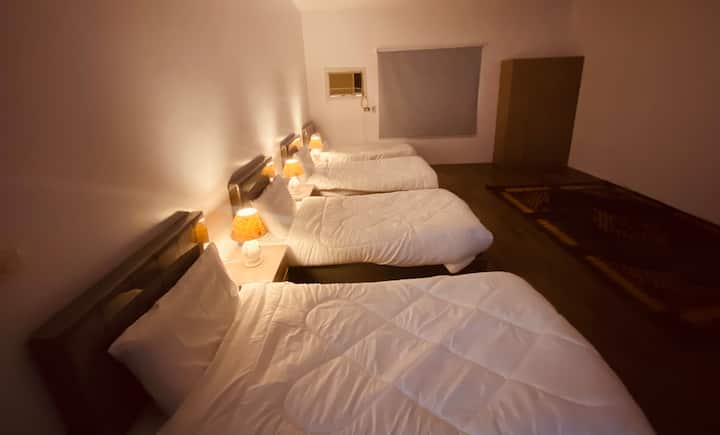 زهرة الصدق ٢٠١-٤ - Medina, Saudi Arabia