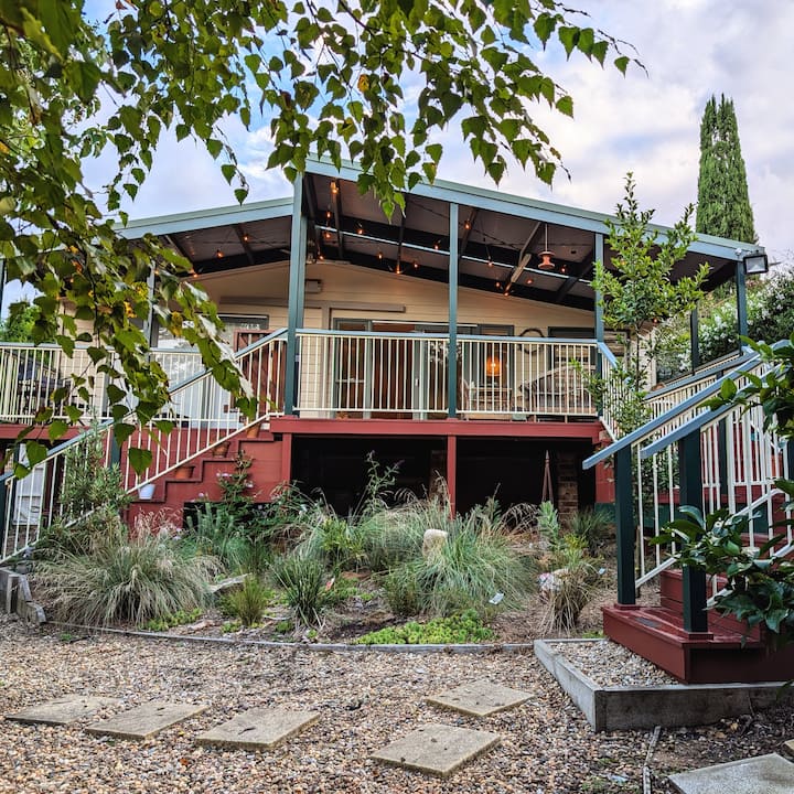 Art House On Leichhardt - Blackheath