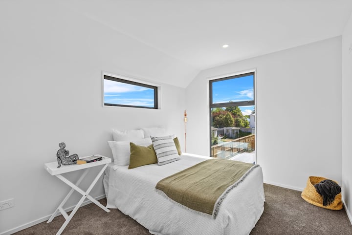 Private Room In Modern, Clean & Safe Townhouse - Christchurch