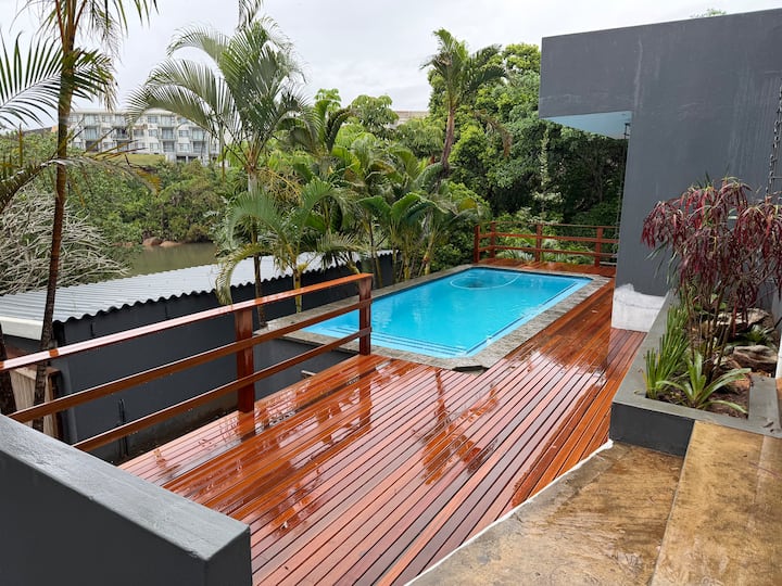 Munster Beach Cottage - Port Edward