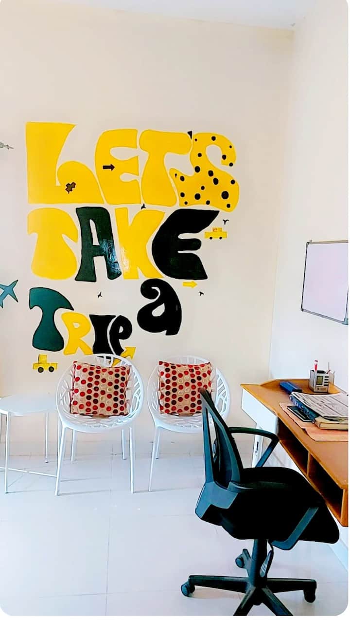 Spacious House(1st Floor) For 5 Near Dha - Lahore