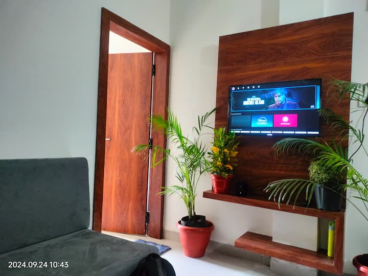 Fully Private 1bhk Couple Friendly@ Green Vista - Indore