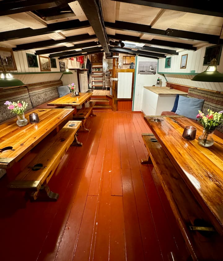 Groot Schip In Muiden - Amsterdam