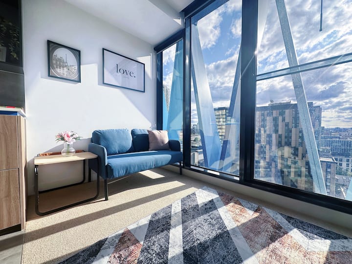 Amazeview H-level Huge Quiet Conv 1b Perf4longstay - Melbourne