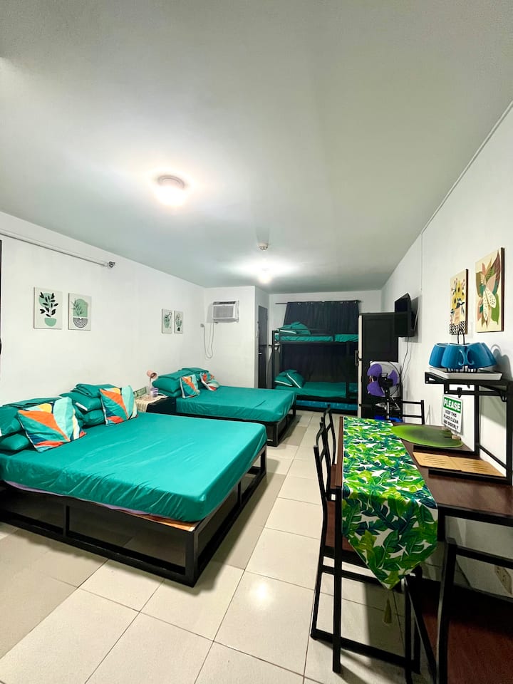 Affordable Simple Home Near Smseaside Pastel Dream - Cebu City