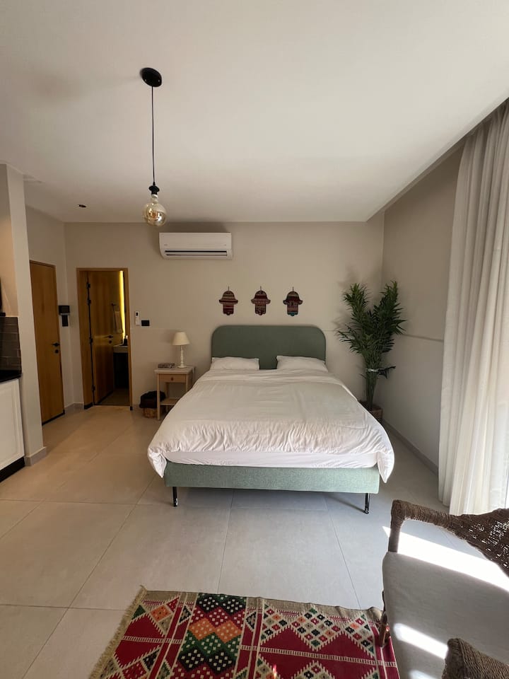 Cozy Apartment In Lwibdeh - Amman