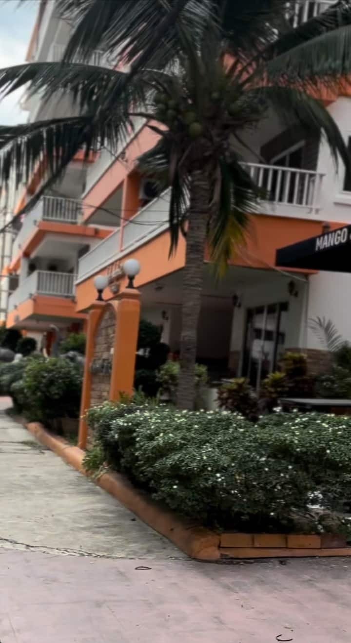 Кондо с  двумя спальнями 300 м от моря - Pattaya