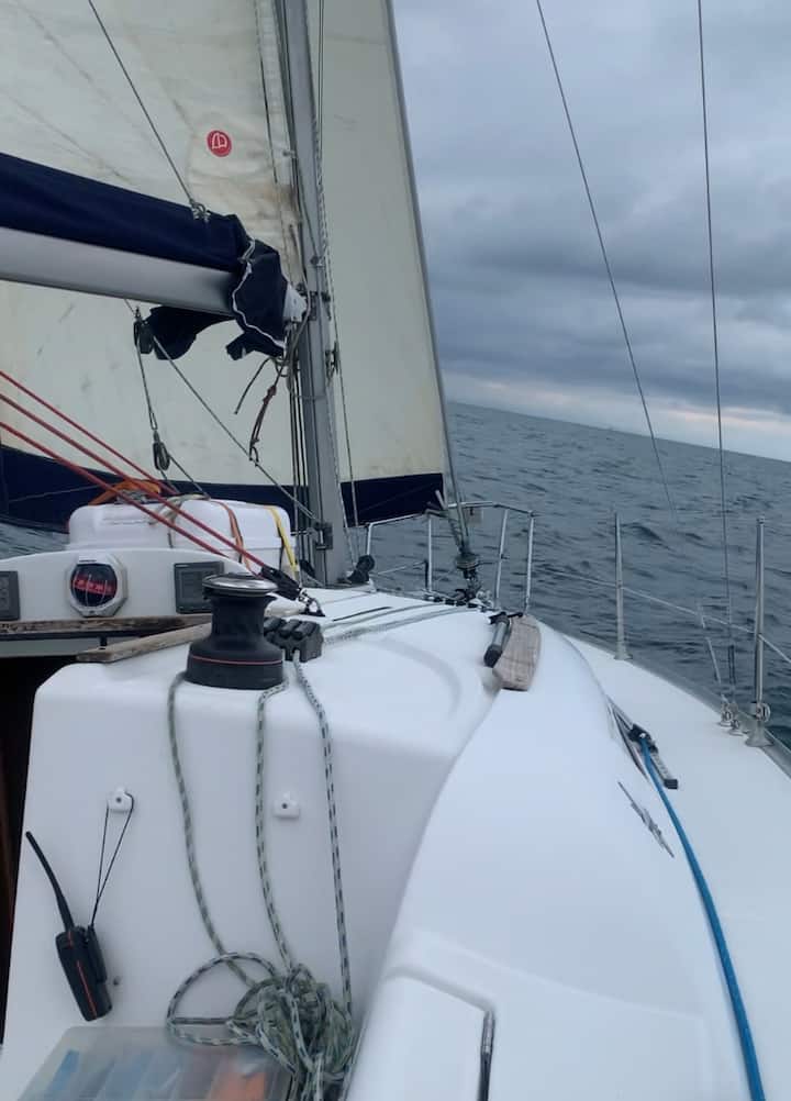 Dépaysement Garanti: Prenez La Barre & Naviguez. - Biriatou