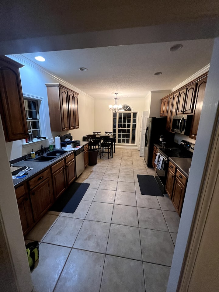 Crimson Getaway – Perfect For Gamedays & Lake Life - Tuscaloosa, AL