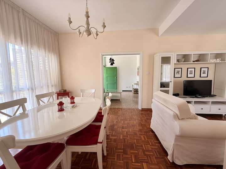 Green Door Uper House - Nicosia