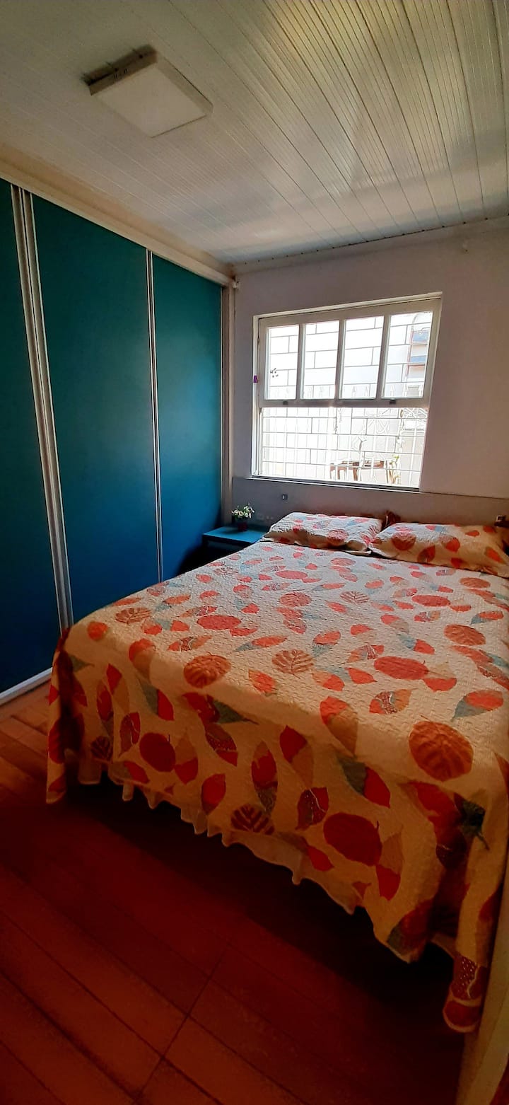 Quarto Em Casa De Condomínio - Criciúma