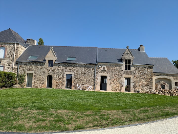 Charmante Longère 18ème De 210m2 à 1 Km De L'océan - Morbihan
