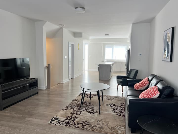 Brandnew Townhouse In Burlington - 哈密爾頓