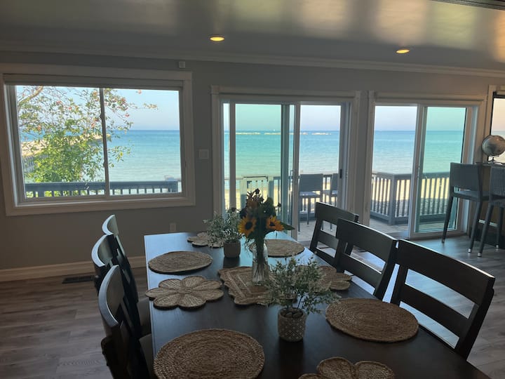 The Goat Lakehouse - Kincardine