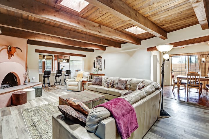 Large Abq Home. Balloon Fiesta Openings Available. - 앨버커키