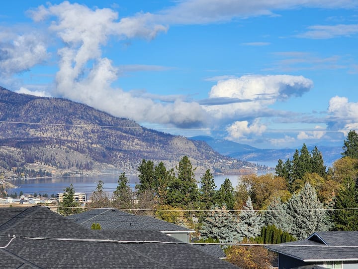 Peaks & Vines Lakeview Hideaway - Relax & Restore - Kelowna