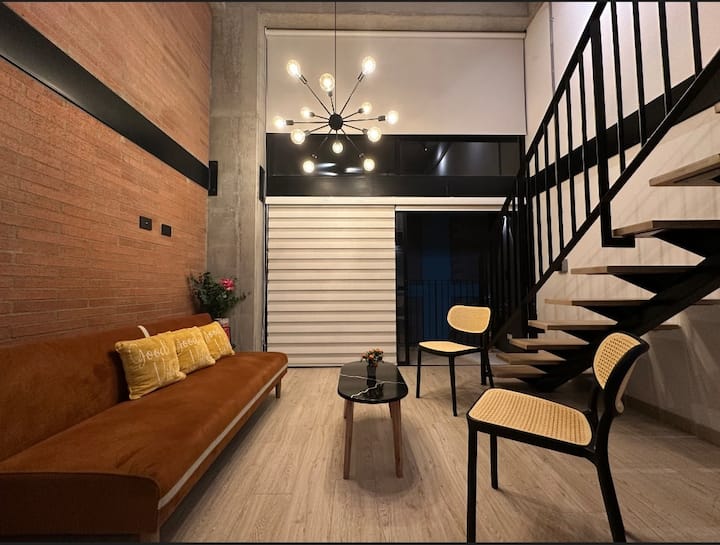 Loft Hermoso Tipo Industrial Céntrico - Medellín