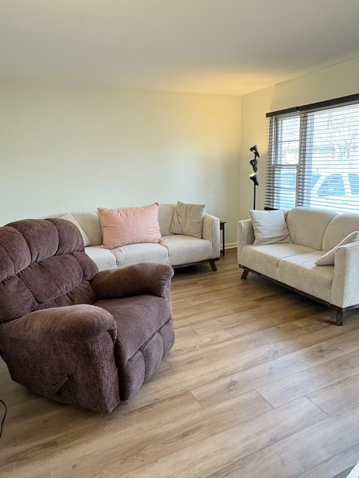 Adorable House In Columbia - Columbia, MO